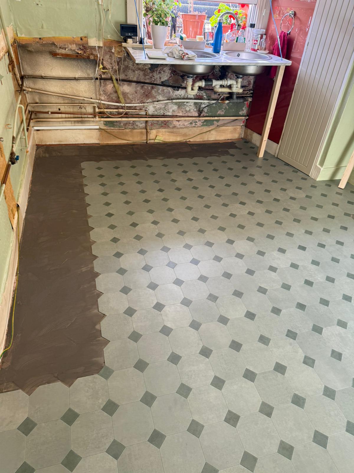 Amtico Signature Keystone Encaustic Okra & Diffusion Okra installation ...